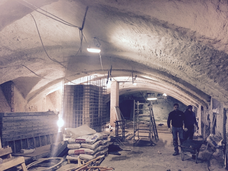 Intonaci antincendio su pilastri e soffitti in cls armato e precompresso